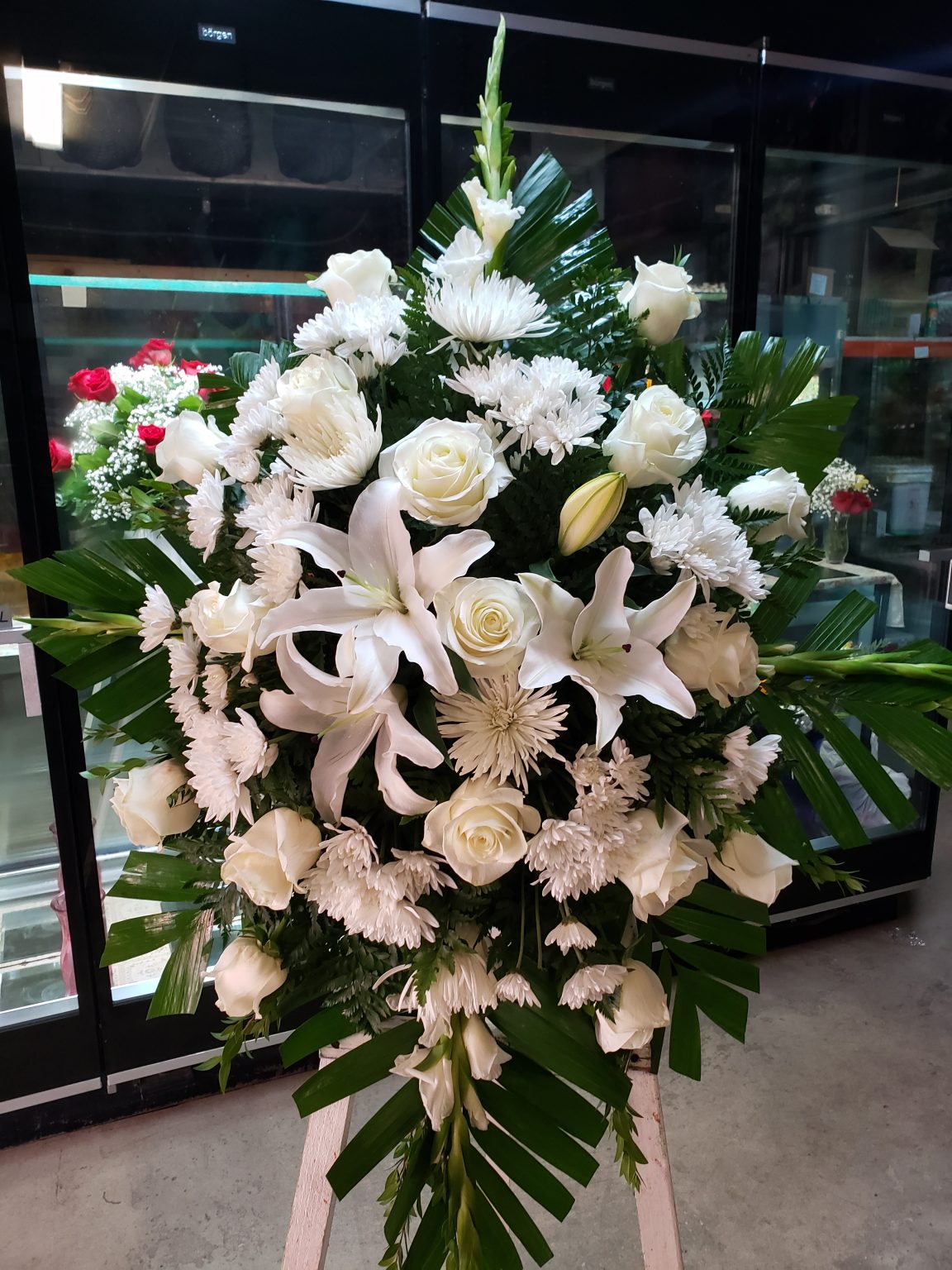 Linda's Flowers Gallery - Images of various Floral Arrangements