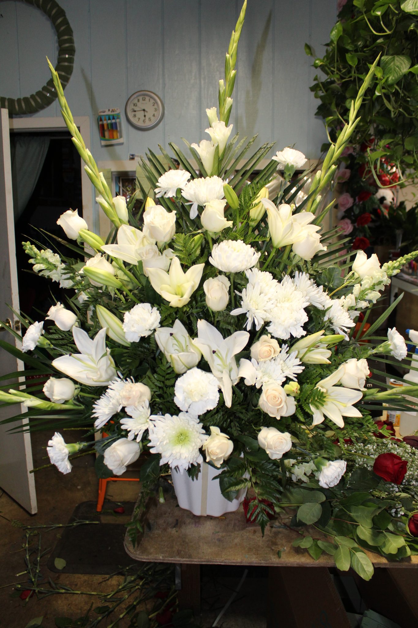 Linda's Flowers Gallery - Images of various Floral Arrangements